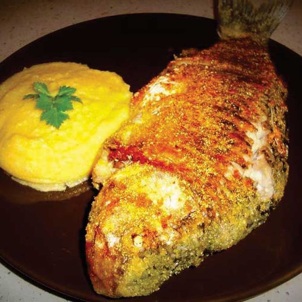 DORADA PRAJITA CU MAMALIGA - Restaurant la Gil - Restaurant Nunta Bucuresti